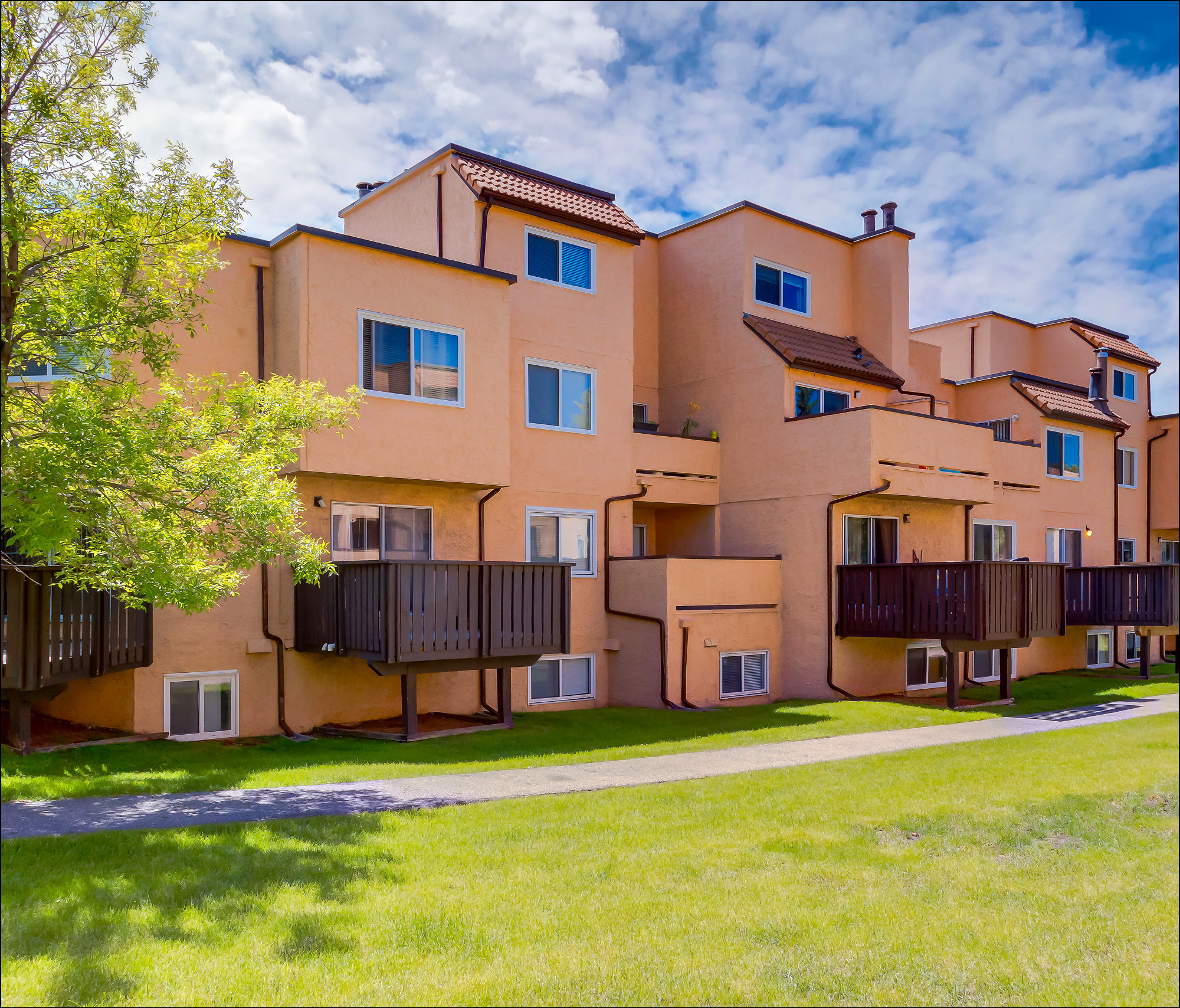 CIB invests $120M in the Avenue Living project | Canada Infrastructure ...